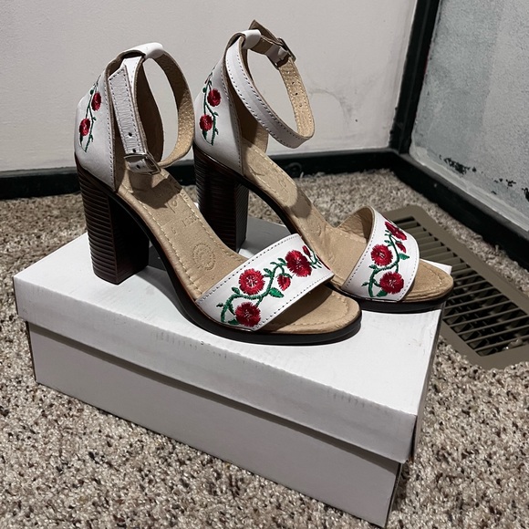 Solei Boutique | Shoes | Solei Camila Heels | Poshmark